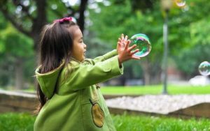 Bubble Play and Speech & Motor Development - Therapy Innovations